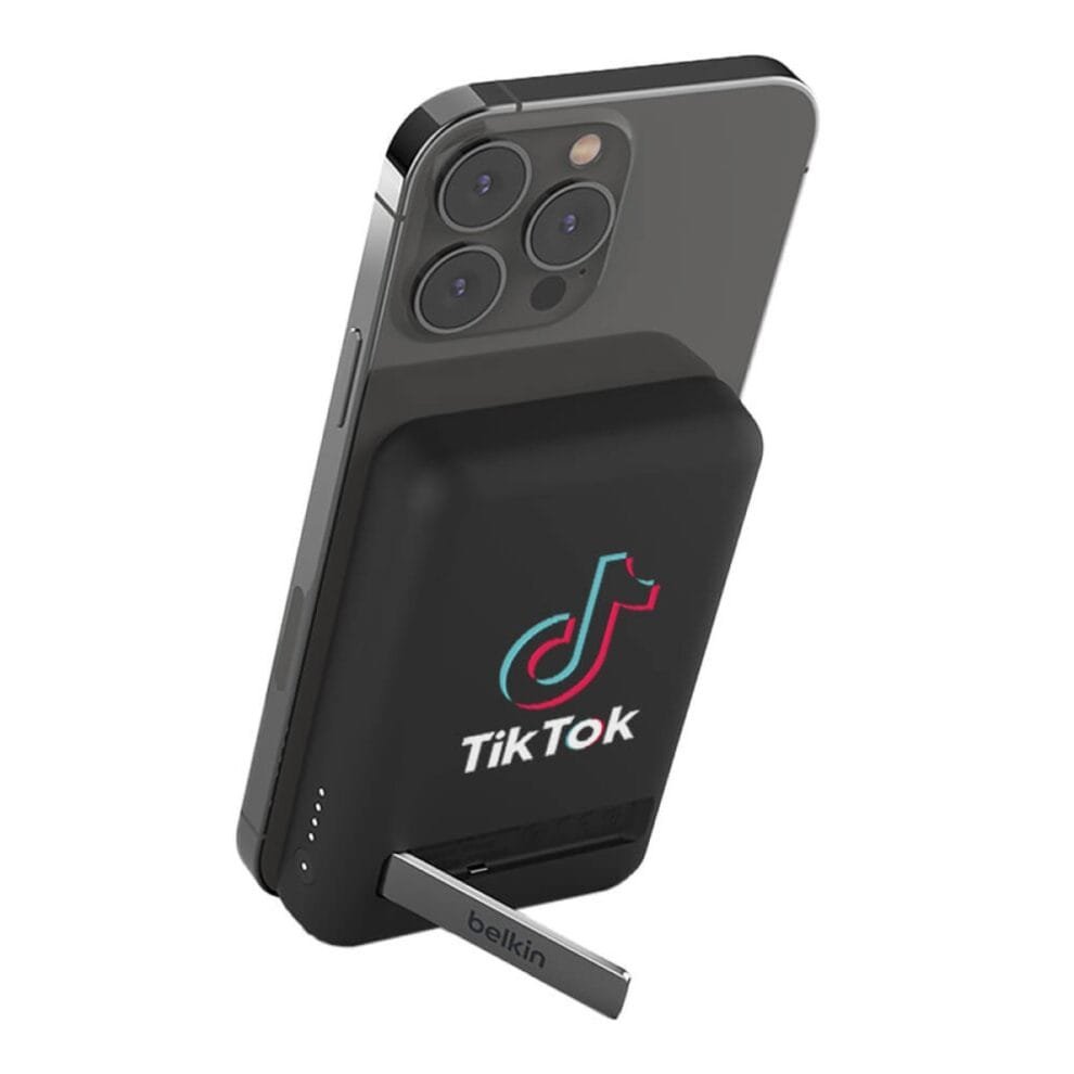 Custom Chargers with Logo | Wholesale Personalized Chargers ...
